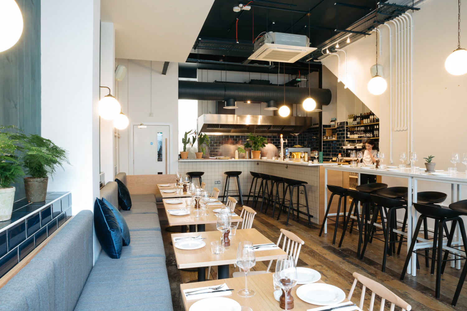 About – Host Restaurant